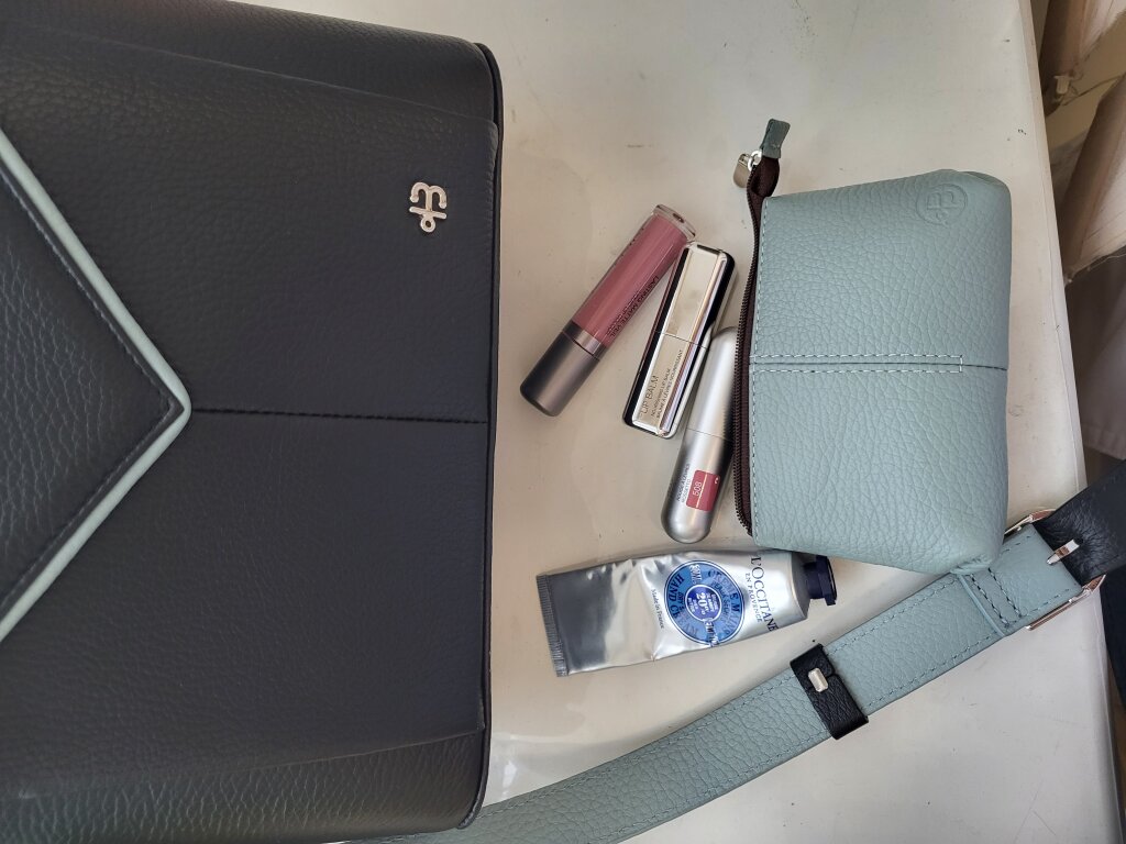 Косметичка из натуральной кожи Dory Green - Верфь, кожаные изделия